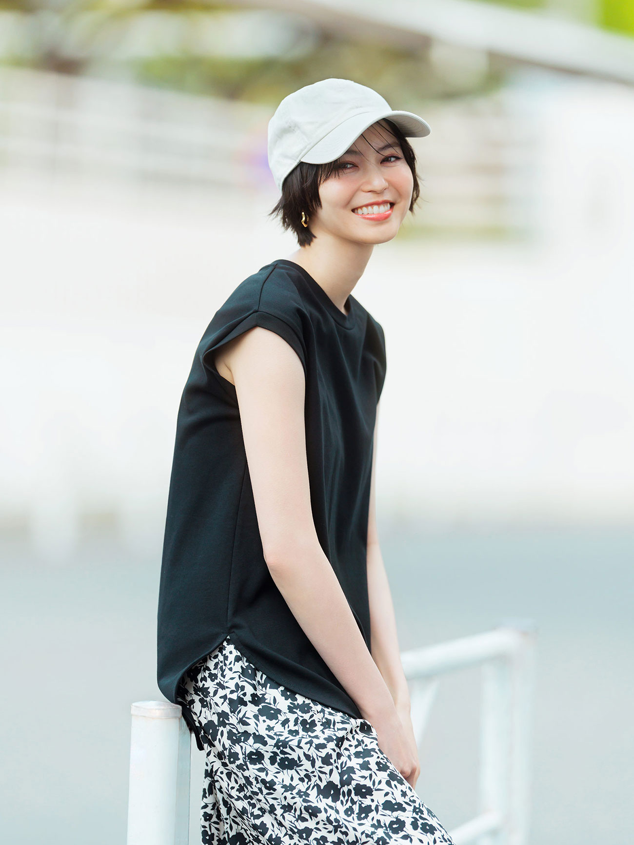 「フェミニン」「カジュアル」「機能派きれいめ」夏を快適に過ごせる“機能トップス”｜any SiS｜any FAM｜UNFILO