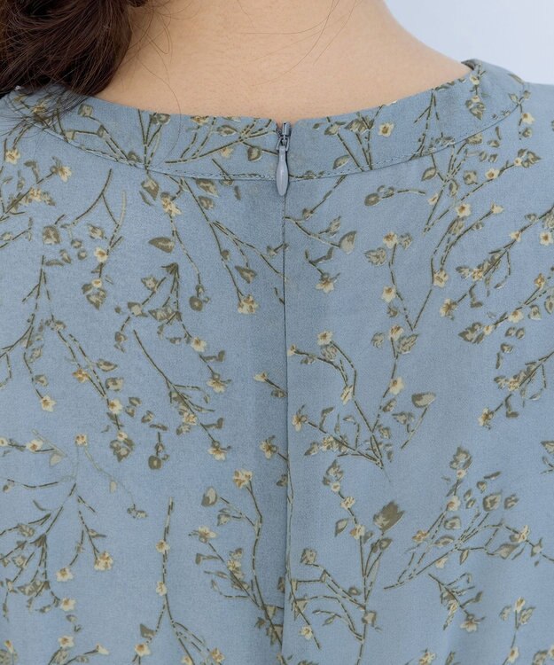 【洗える】上品花柄でクラシカルな雰囲気を演出できるフリルワンピース / Tiaclasse | ファッション通販 【公式通販】オンワード・クローゼット