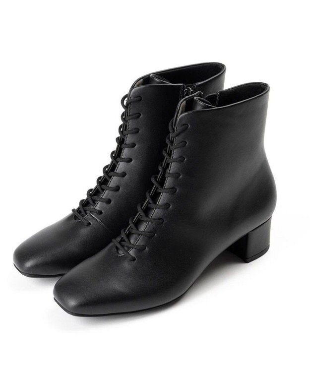 スッキリシルエットのレースアップデザイン「生活防水×スタイリッシュブーツ」 / AcureZ | ファッション通販 【公式通販】オンワード・クローゼット