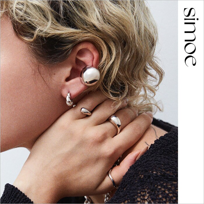 大胆な球体デザインが特徴の“NEW EAR CUFF” | ONWARD CROSSET | ファッション通販サイト[オンワード・クローゼット]